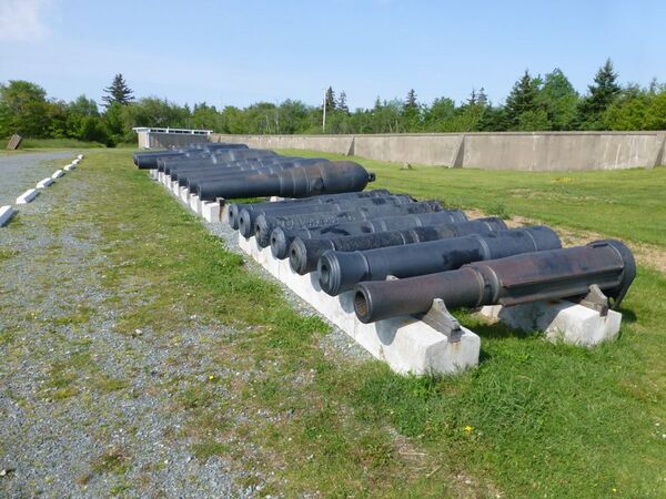 York Redoubt - FortWiki Historic U.S. and Canadian Forts